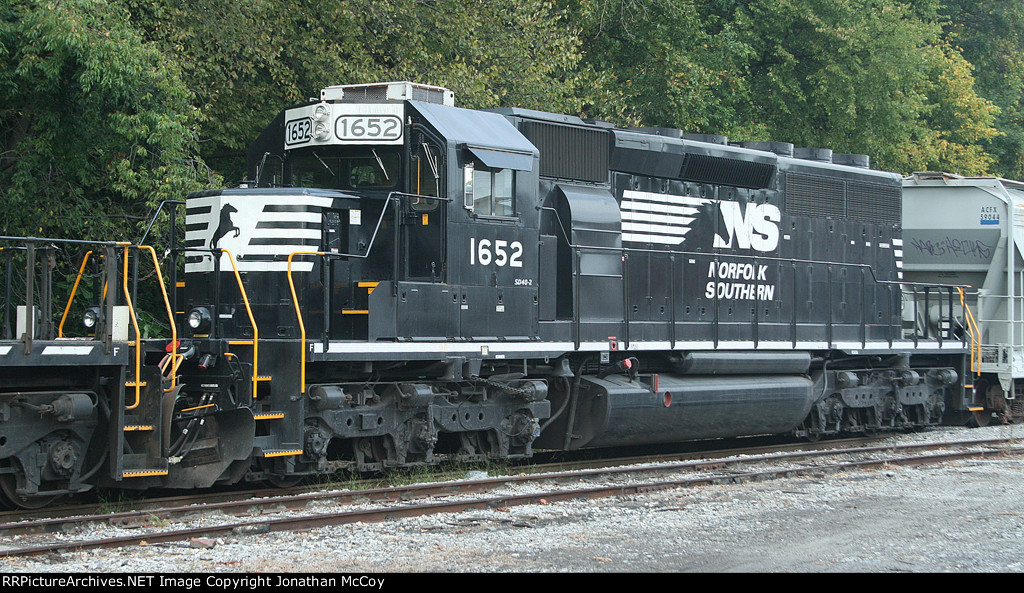 NS 1652